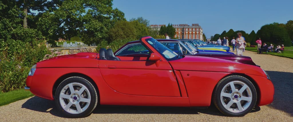 A Comprehensive Overview of the Jensen S-V8 – Prestige Cars